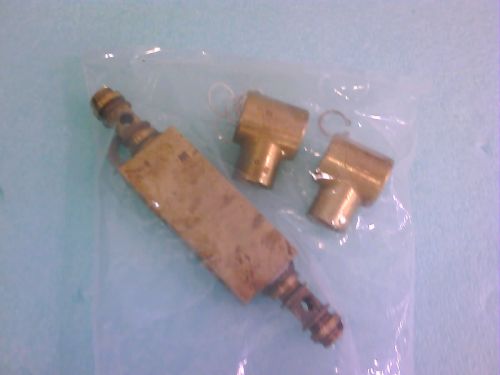 0040-20136 BRASS MANIFOLD, SOURCE SWIVEL WATER Needs Repair Applied ...